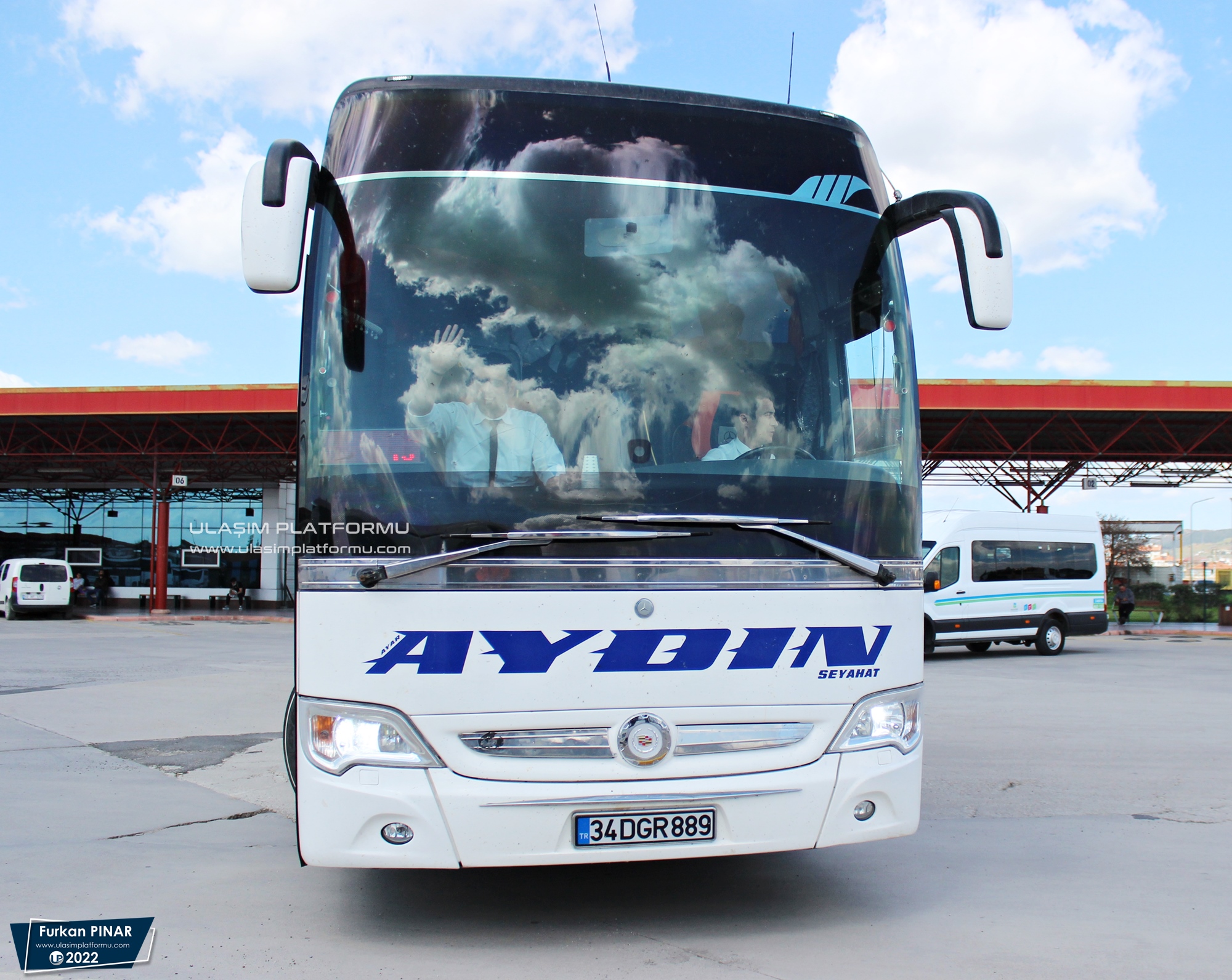 Mercedes Benz Travego 17 SHD